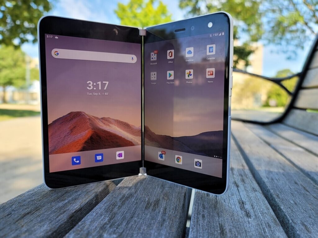 5 Best Foldable Tablets For Multipurpose Use – 2023 Edition